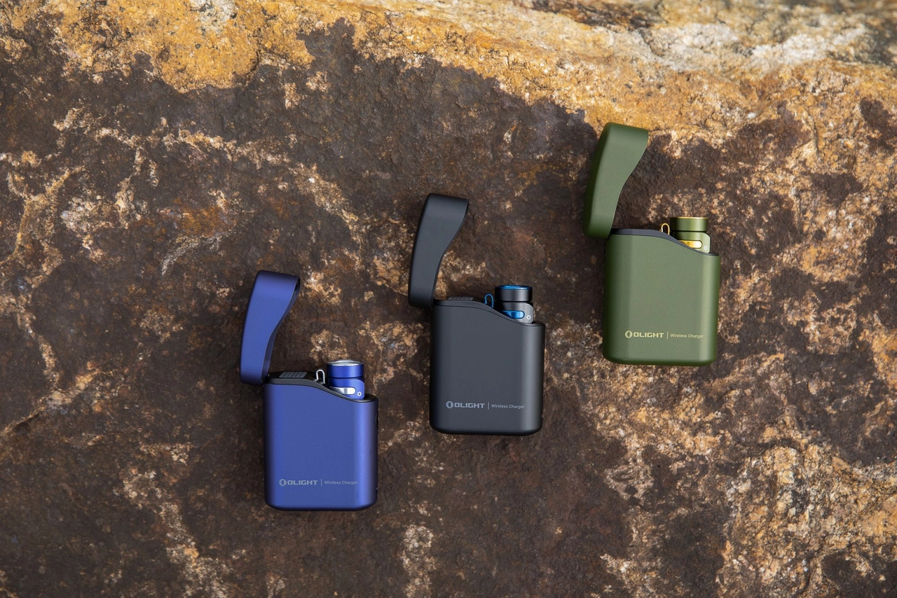 Olight Baton 4 Premium Edition - Rechargeable EDC Torch With Charging ...