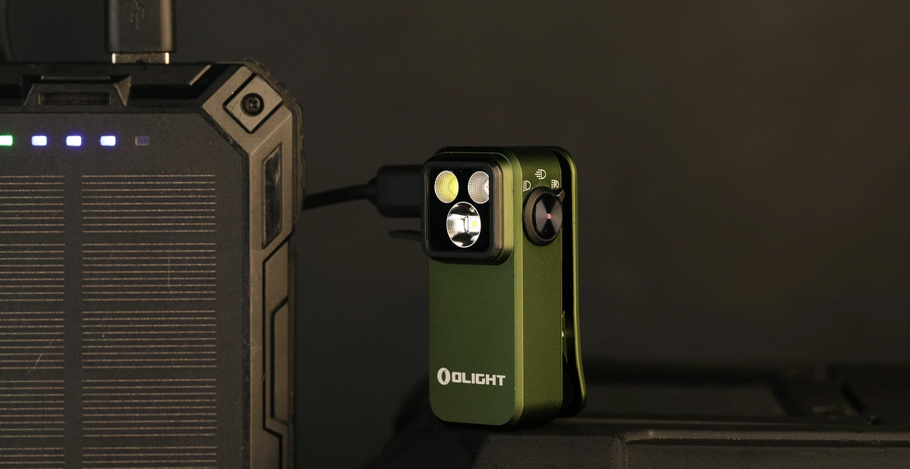 Oclip Pro LED Clip Light 500LM Triple Light Source Magnetic Recharge ...