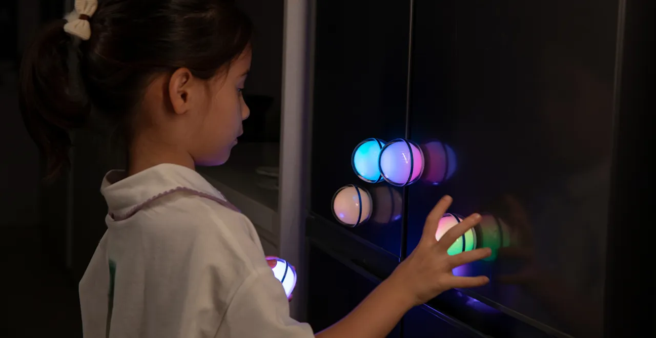 Olight Sphere Wireless Light Bulb Ambient Light with 20 Lighting ...